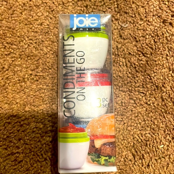 Joie | Kitchen | 3 Pc Condiment Containers New | Poshmark